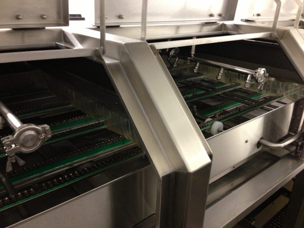 Tray wash unit - West Pharma Services